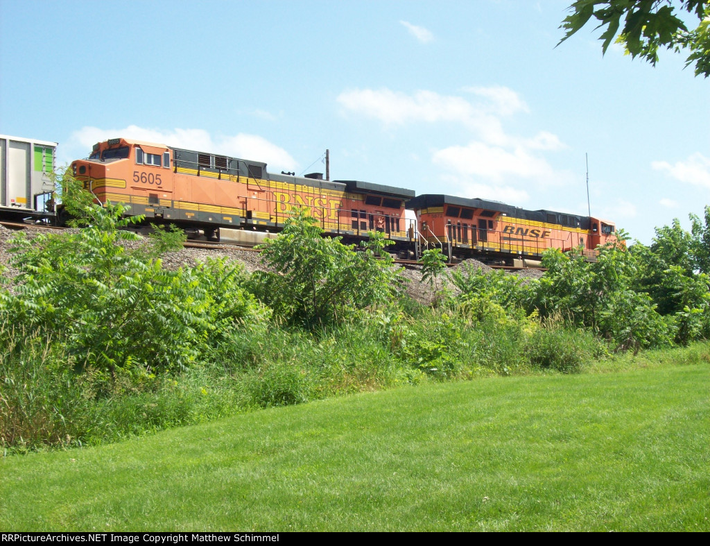 BNSF 5605